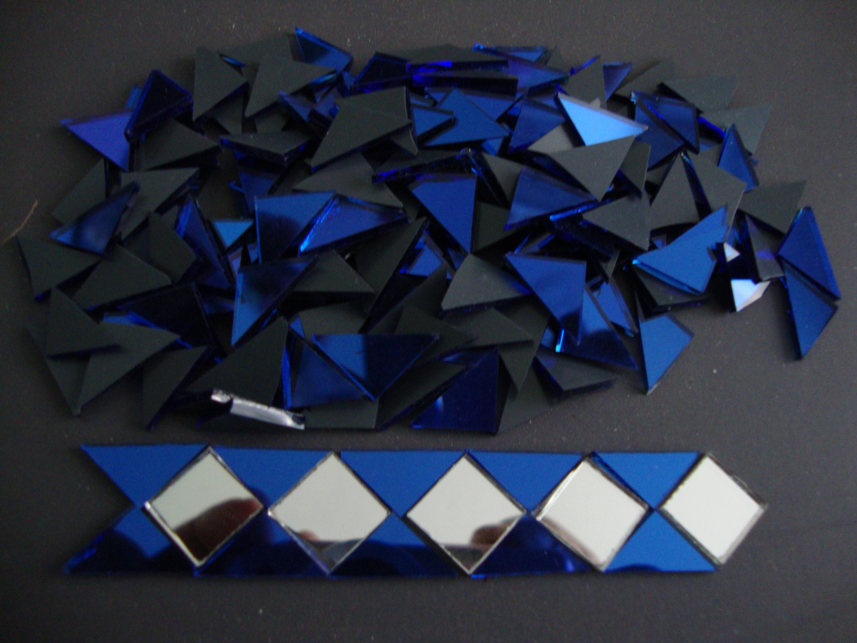 Mosaic Triangular Royal Blue Mirror, Tiles Approx 1x1x1.5 Cm, 300 Pcs ...
