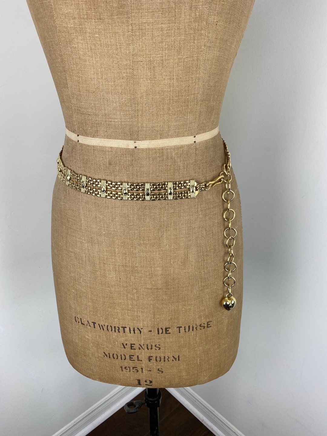 Vintage Gold Chain Belt 70s 80s Metal Chain Belt With Heart Pendant ...