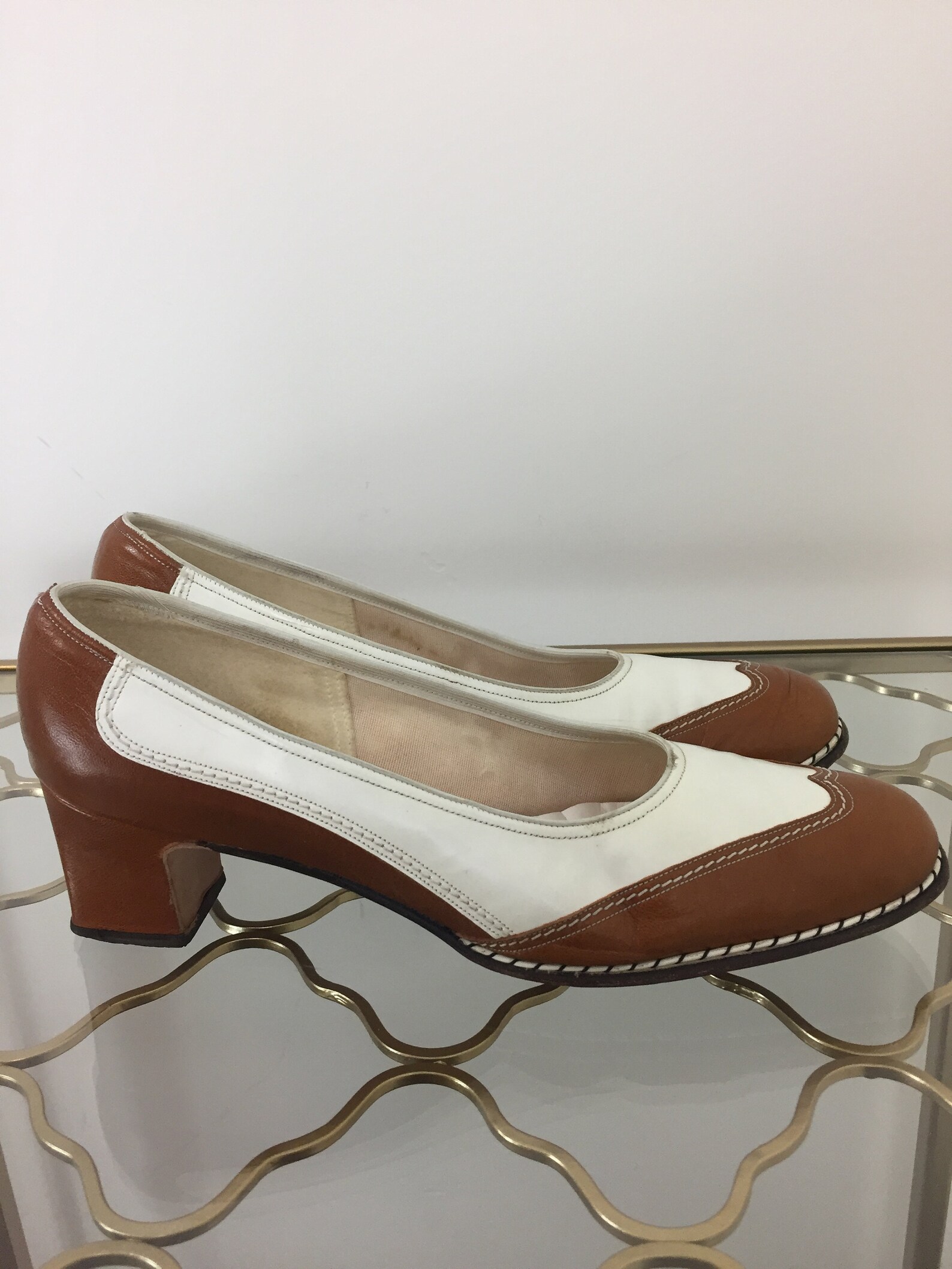 Vintage 1950s 60s Two Tone Pumps Kelly Acord Brogue Style - Etsy