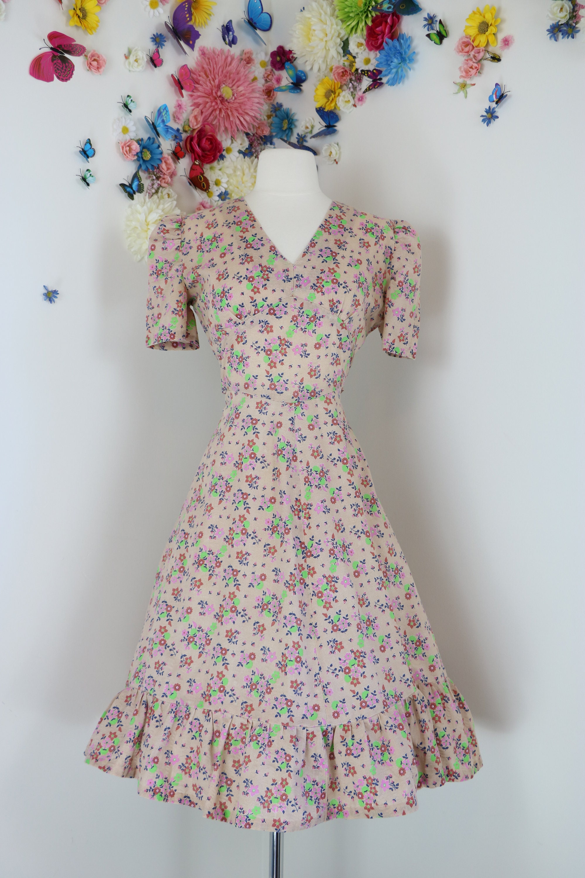 Vintage 1960s 70s Cotton Floral Day Dress Ruffle Hem A-Line | Etsy