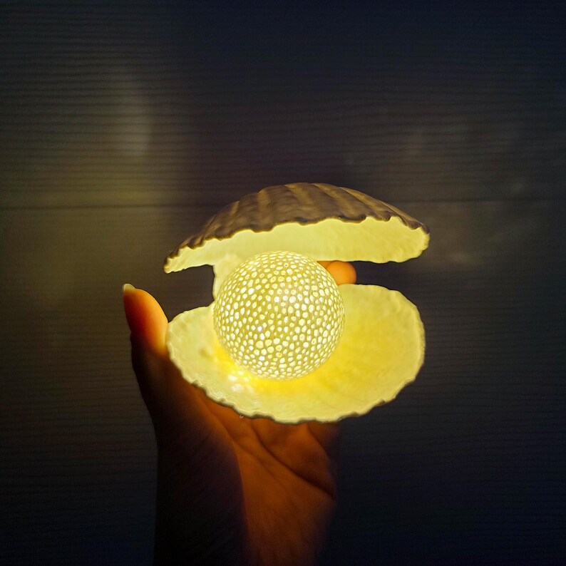 Seashell Clam With Voronoi Diagram Pearl Lamp, Oyster Nightstand Lamp ...