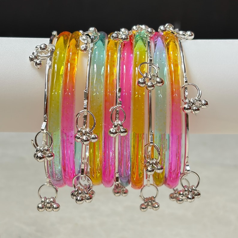 Rainbow GLASS Bangles: Multi Colourful Glass Bangles - Set of 8 ...