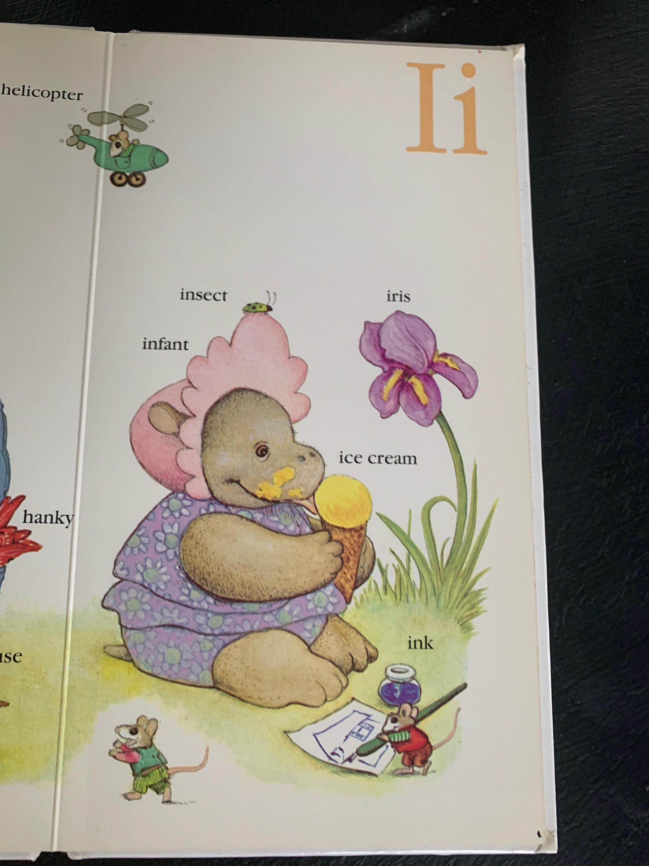 Cyndy Szekeres ABC/ Golden Sturdy Board Book/ Vintage 1983/ - Etsy