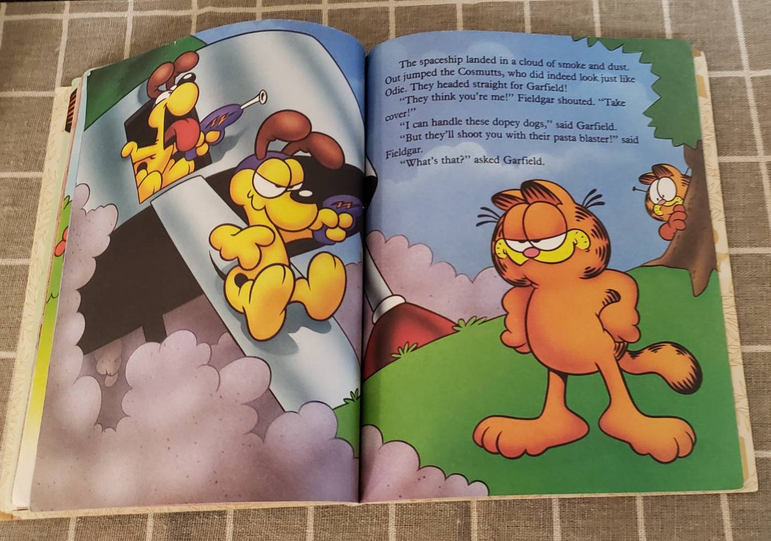 Garfield and the Space Cat by Jim Davis/vintage 1988 Little Golden Book ...