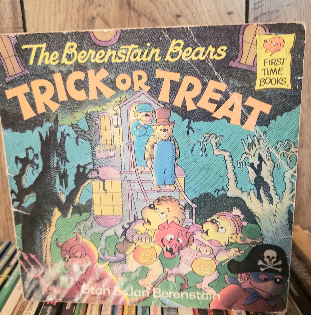 The Berenstain Bears "trick or Treat" First Time Book Paperback by Stan ...