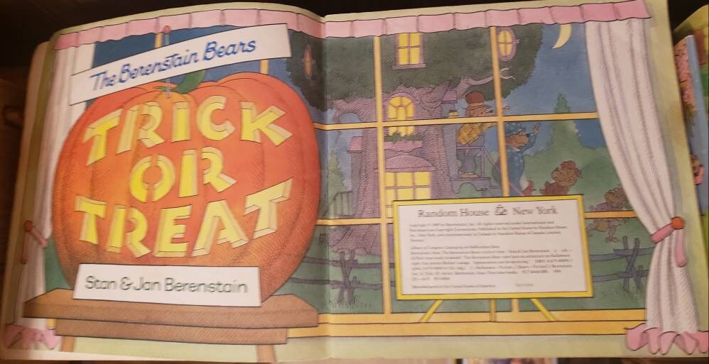 The Berenstain Bears trick or Treat First Time - Etsy