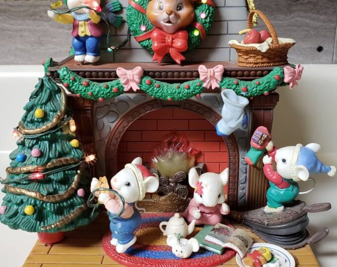 Animated Mouse Family Music Box Figurine/vintage 1994 Lustre Fame ...