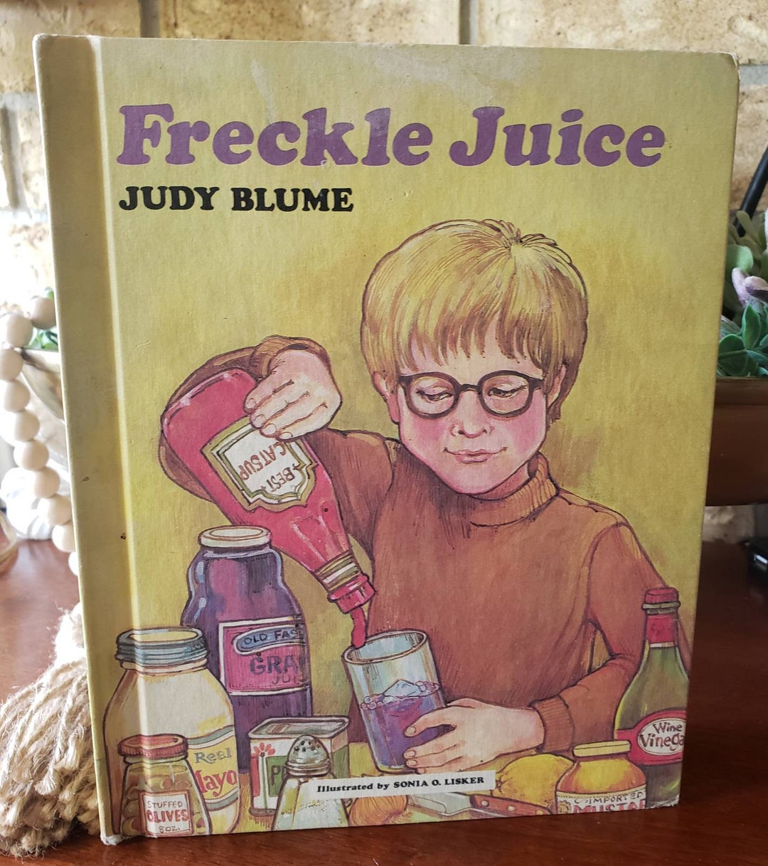 Freckle Juice by Judy Blume/vintage 1971 Weekly Reader Hardcover ...
