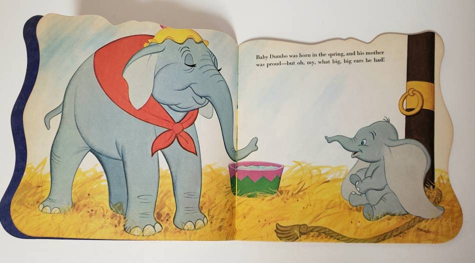 Walt Disney's Dumbo/vintage 1976 Golden Shape Book/dumbo - Etsy