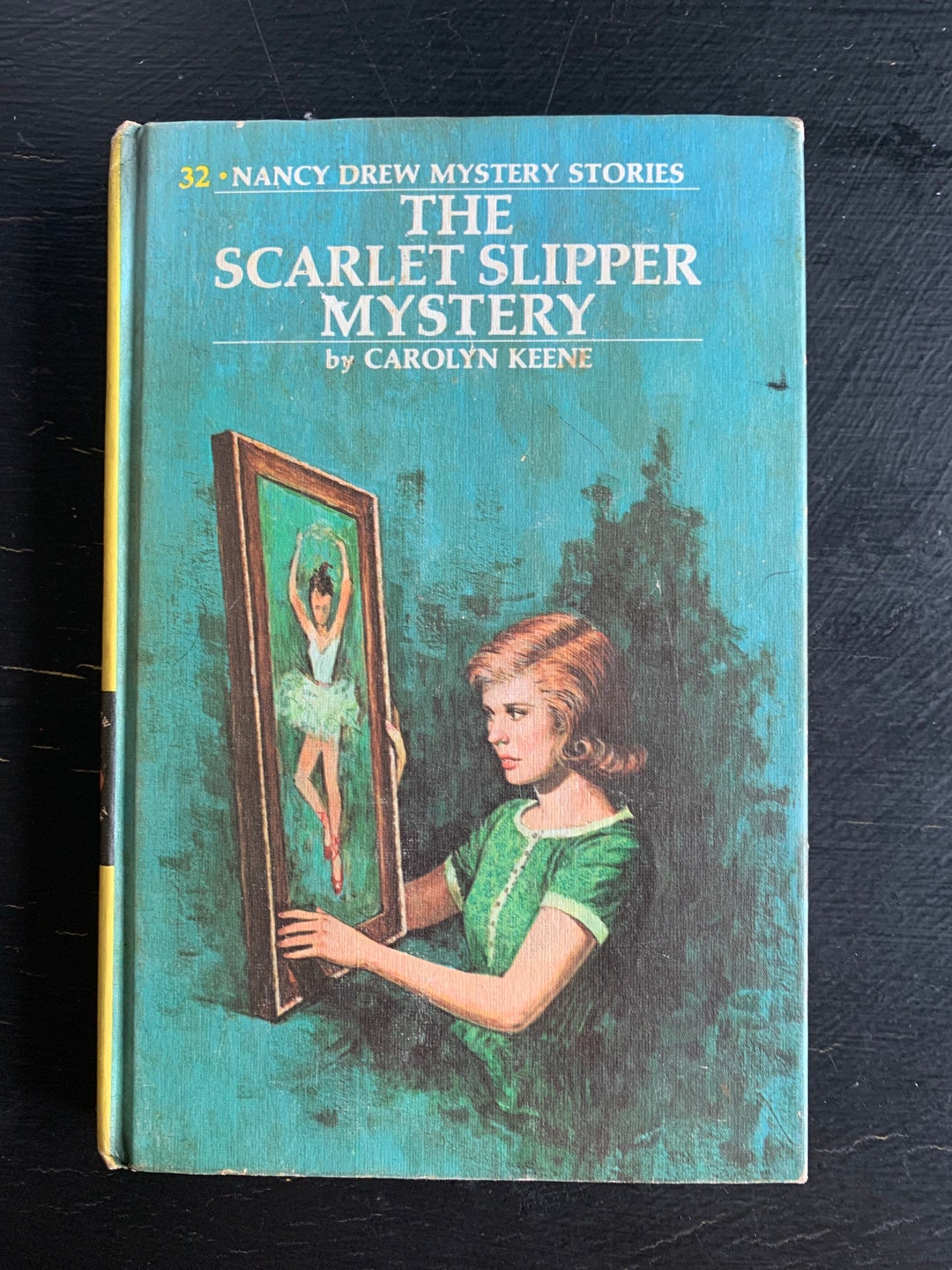 The Scarlet Slipper Mystery/ Vintage 1974 Nancy Drew Mystery #32 ...