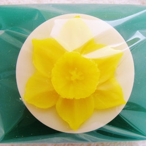 WELSH SOAP ~ Handmade in Wales ~ Unique Gift Soaps ~ Daffodil Fragrance ...