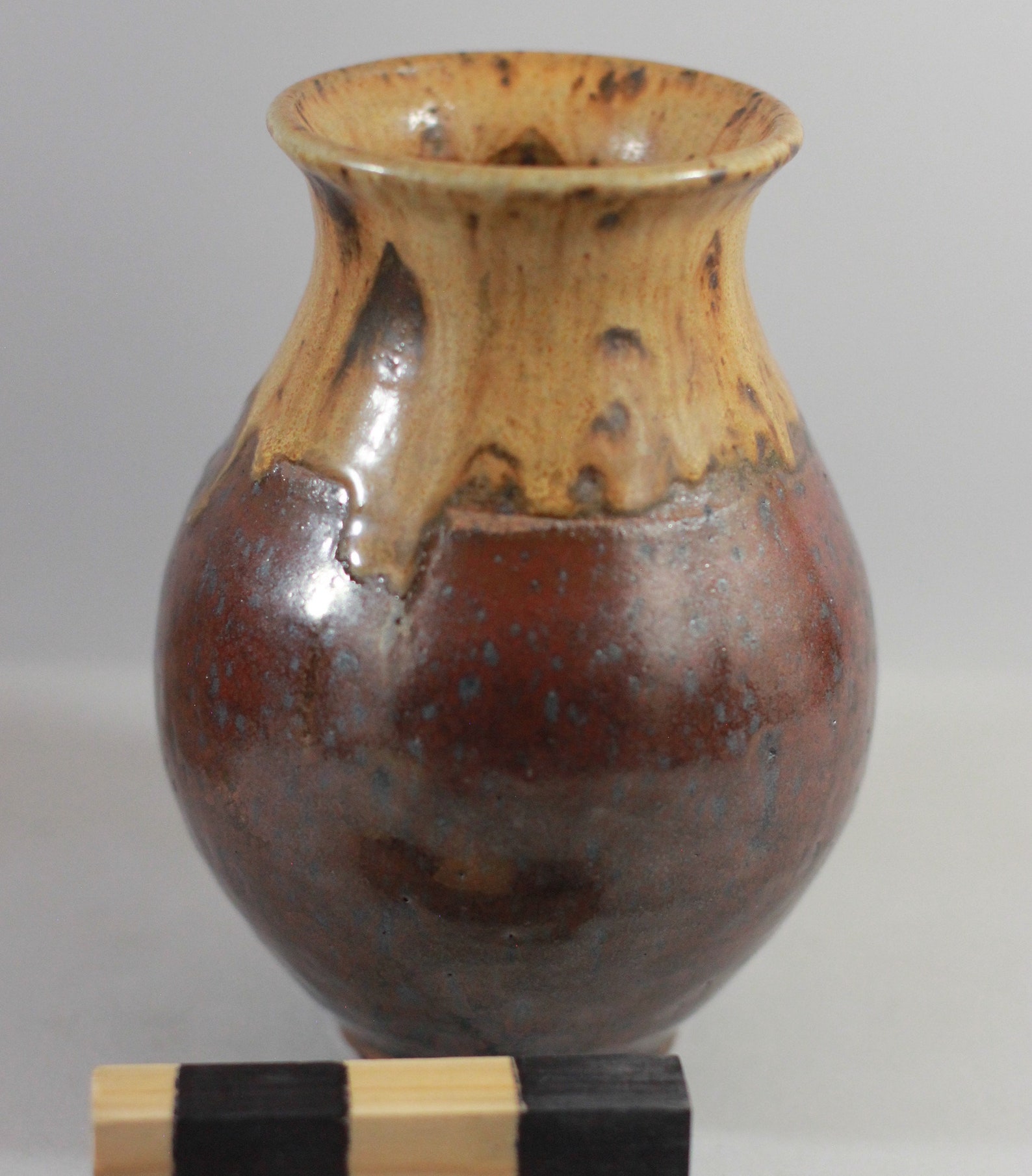 Flowing Gave Vase, Two Tone Vase, Earthy Vase, Metalic Look Vase, River ...