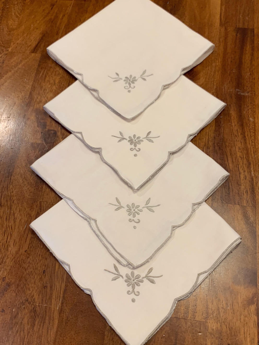 Vintage Embroidered Napkins. Set of 3 or 4 Napkins. Vintage Beige ...