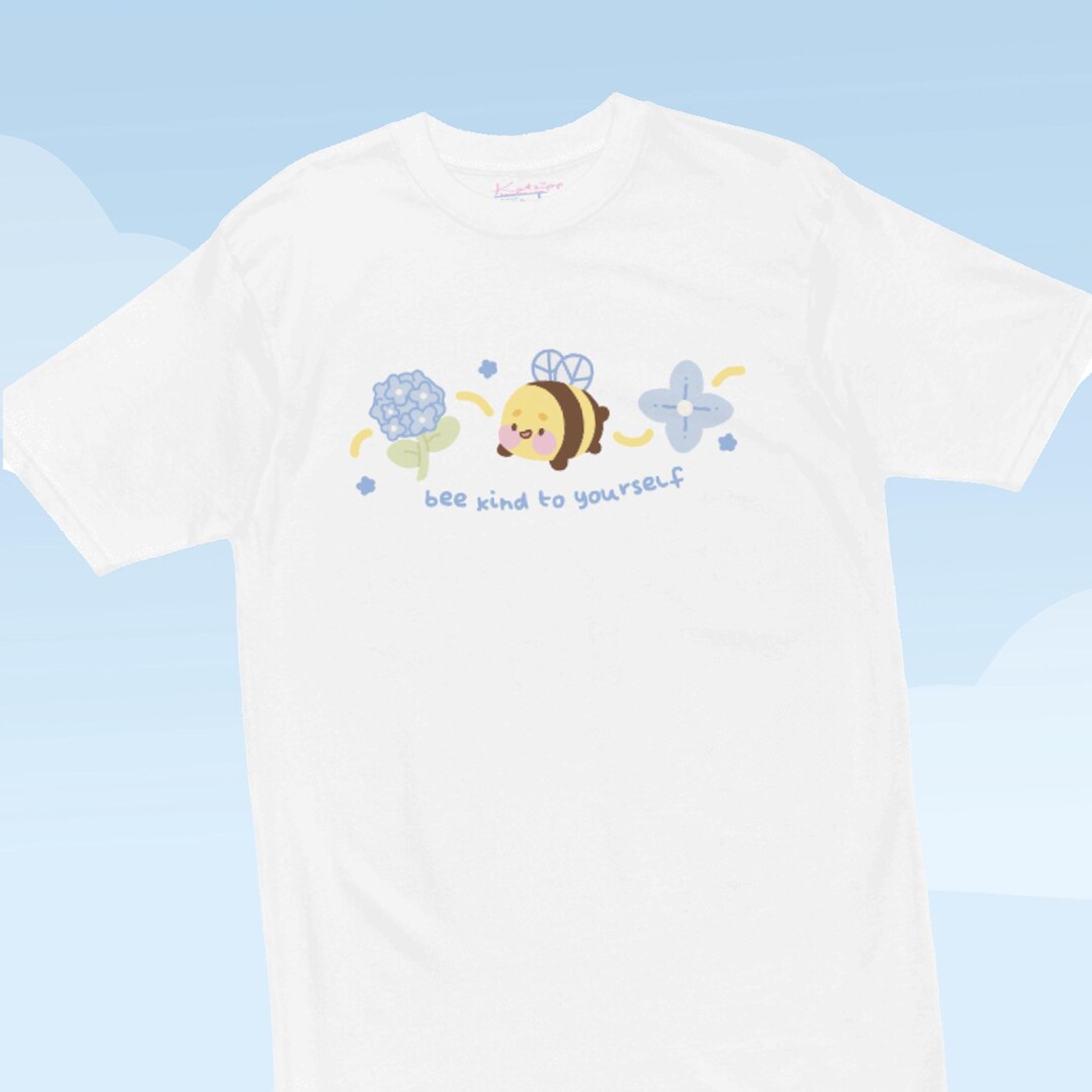White Bumblebutt & Blue Hydrangeas Kawaii Tee Cute Floral Heavyweight ...