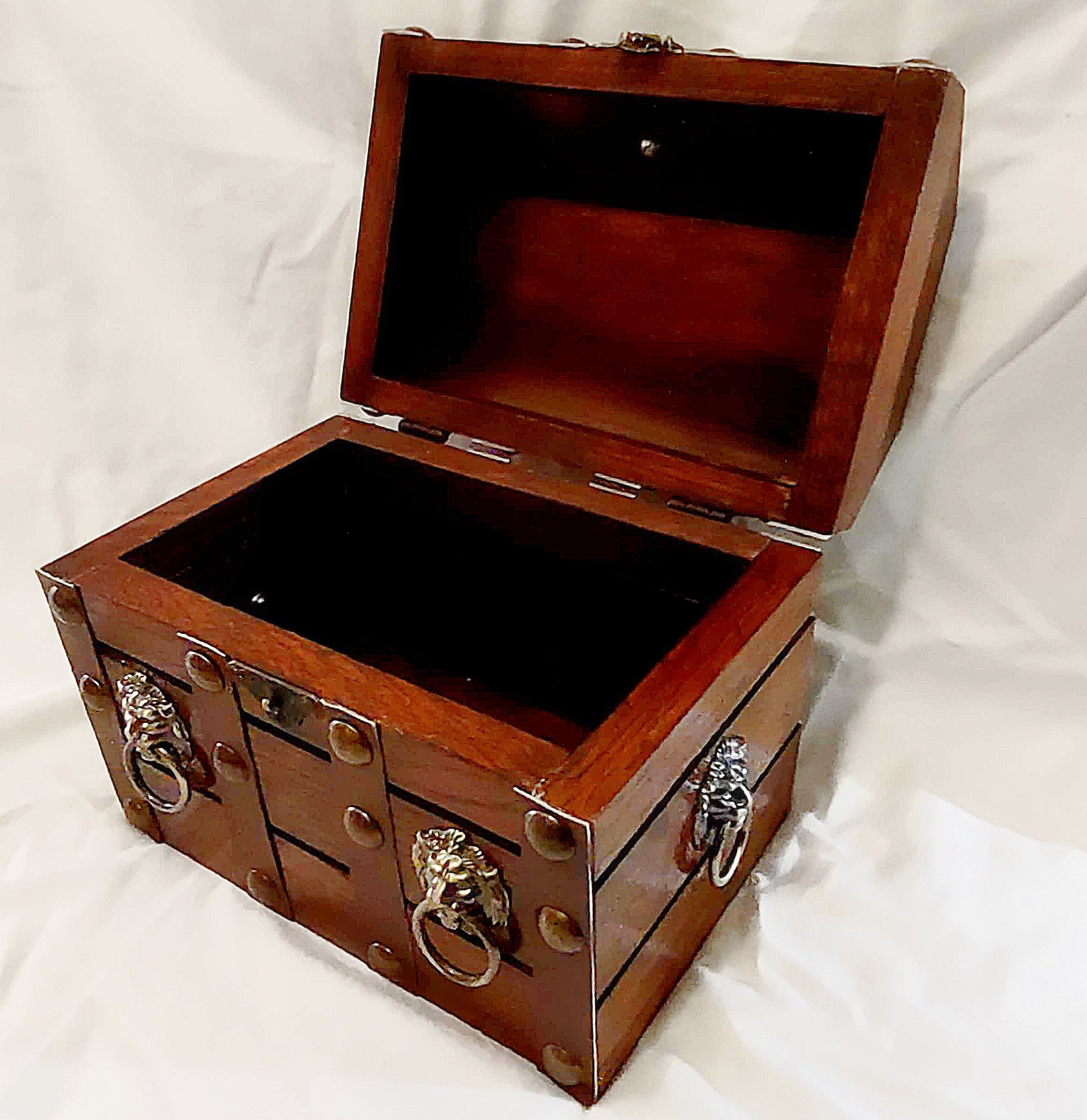 White Oak Treasure Chest - Etsy