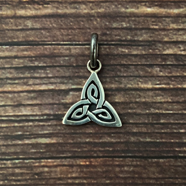 Triangle Celtic Knot - Etsy