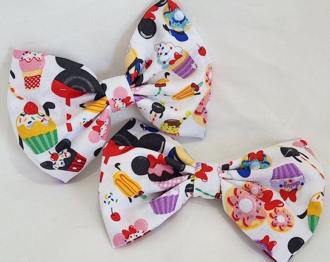 Mickey, Minnie, Donald, Daisy, Pluto and Goofy Sweets Hair Bow, Fabric ...