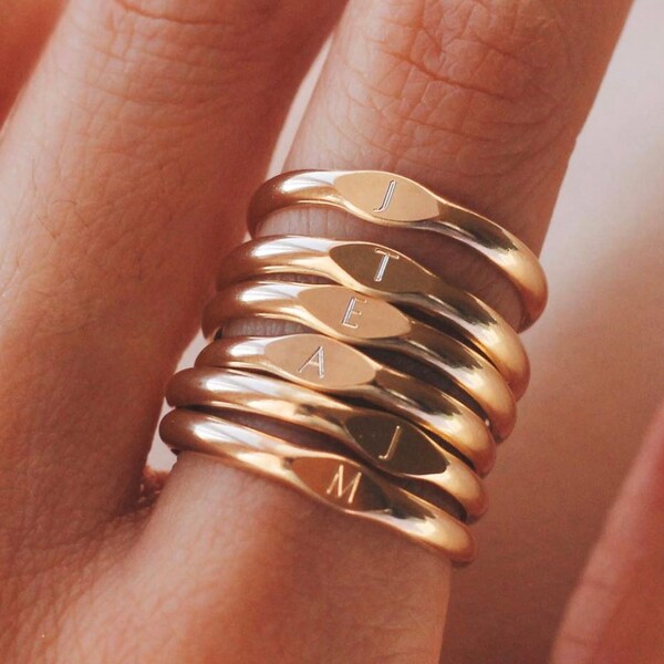 Initial Signet Ring - Etsy