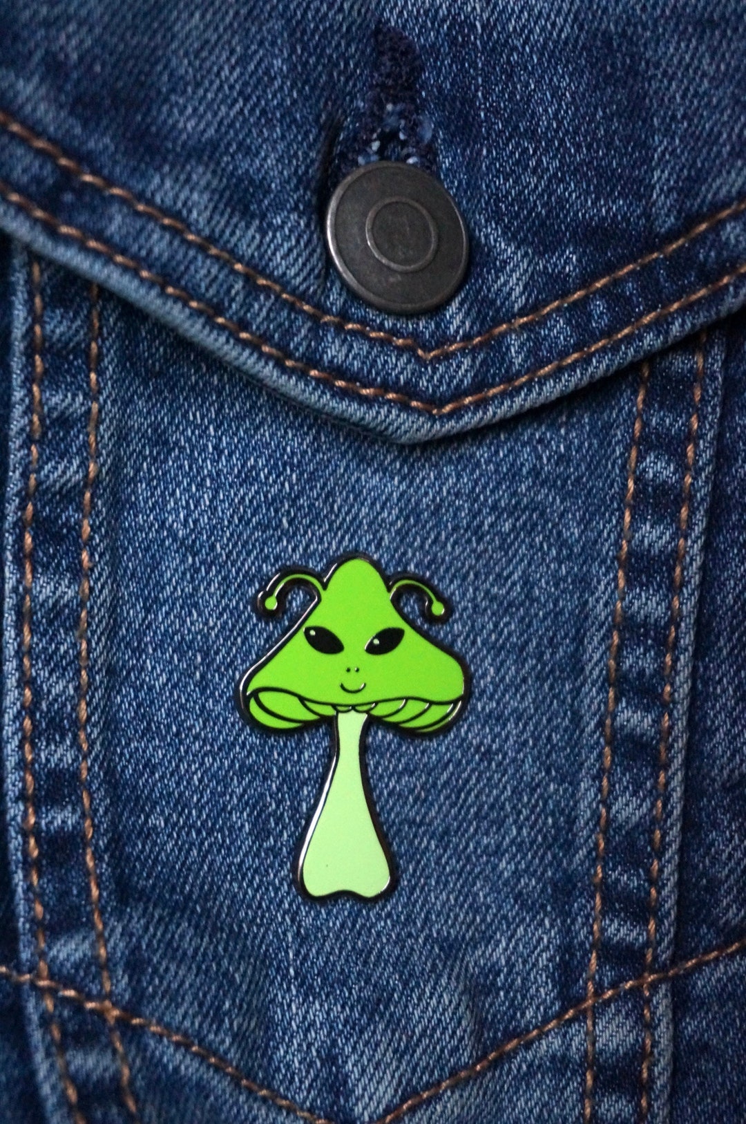 Alien Mushroom Enamel Pin Mushroom Hard Enamel Pins Lapel Pin for ...