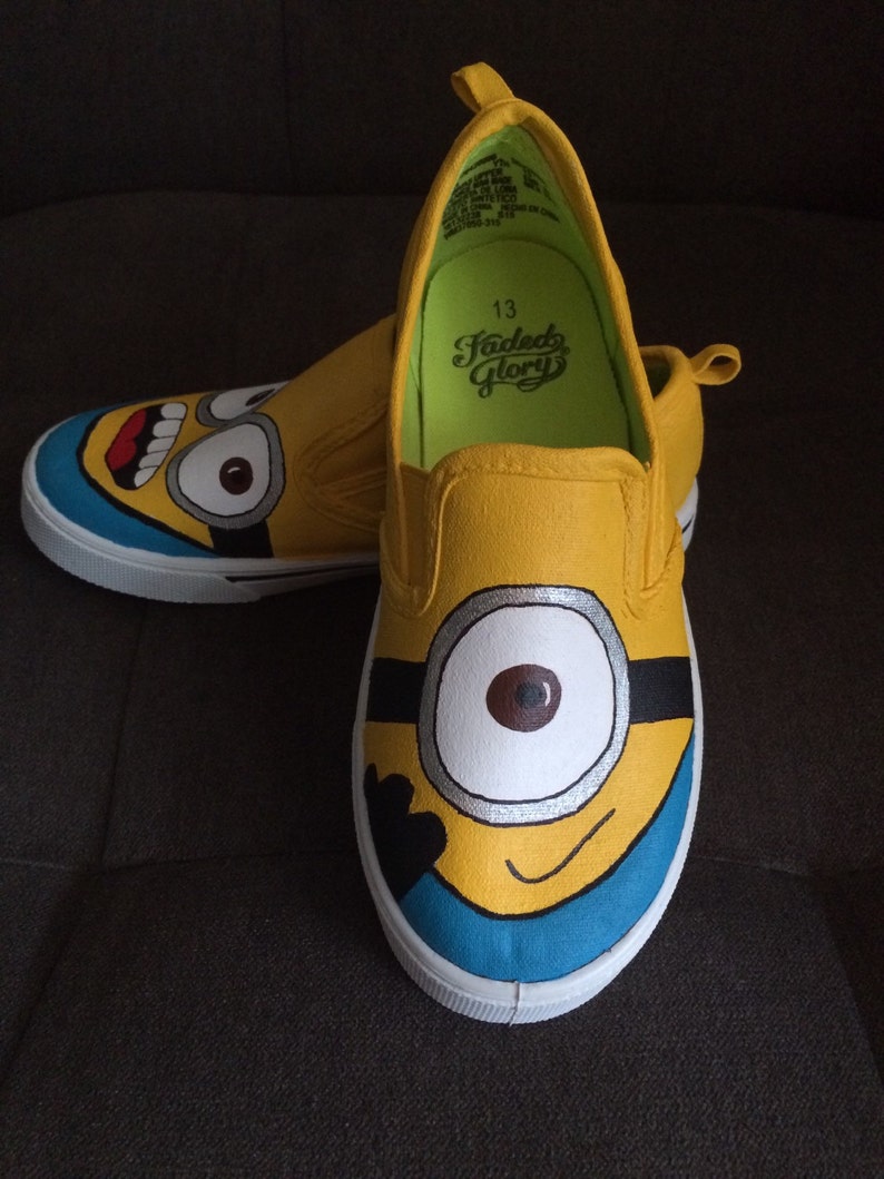Minion VANS Shoes Hand Painted - Etsy