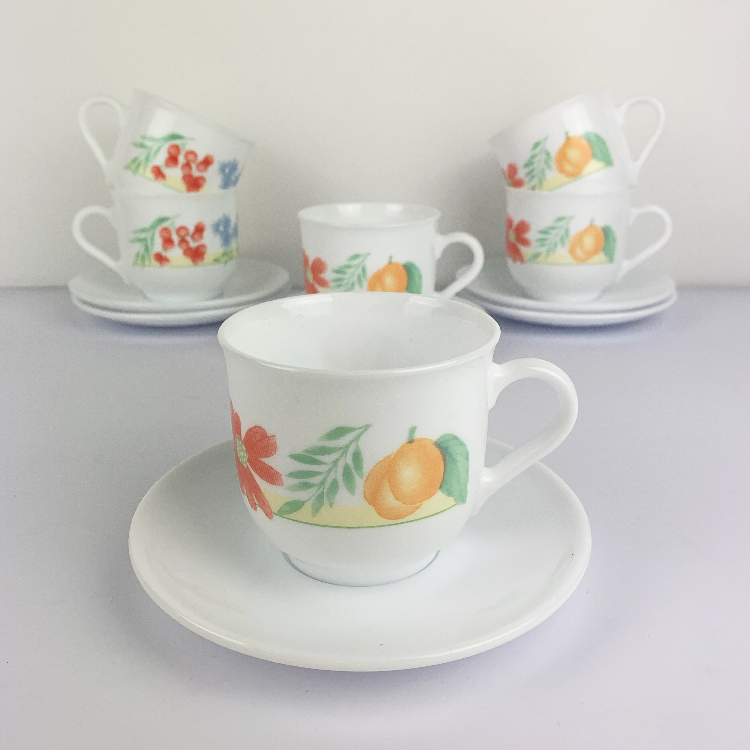 Arcopal France Coffee Cup Set: Apricot & Redcurrant Fruit Design, Set ...