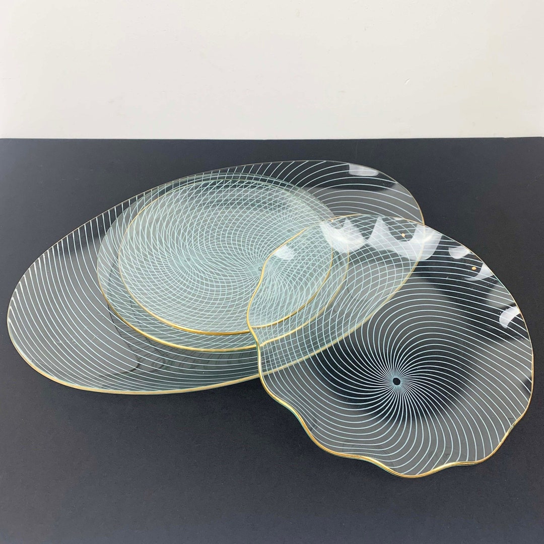 Chance Bros. 'swirl' Glass Plate Set: 1950s Collectible Fiesta Ware - Etsy