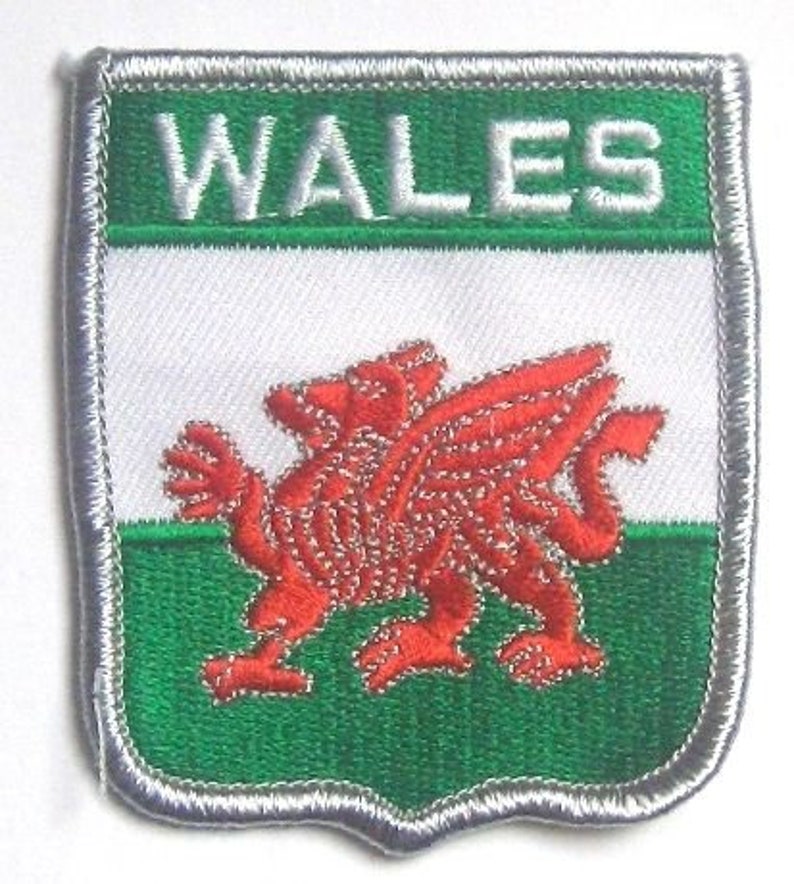 Wales Dragon Embroidered Patch Badge (A087) - Etsy