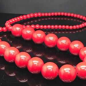 Chunky Graduated Red Resin Bead Necklace Long Vintage - Etsy