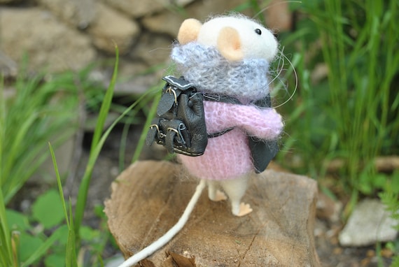 Mouse in sweater needle felted animal felt mice felted mouse | Etsy