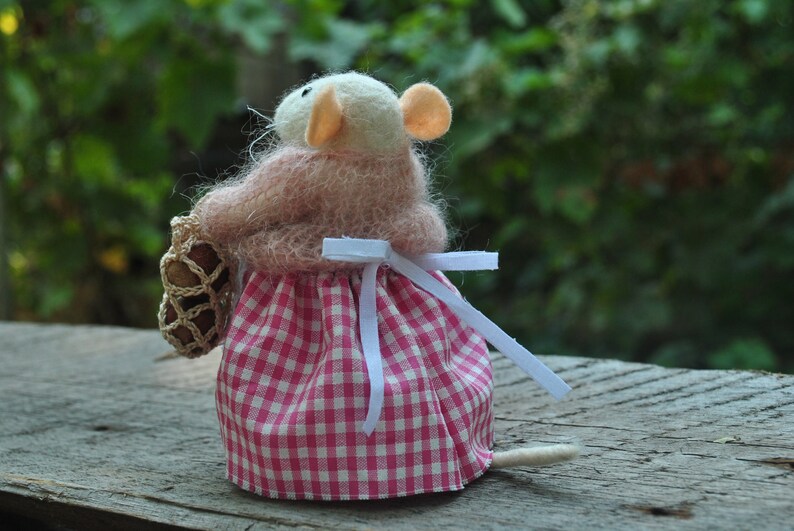 Mouse With Nuts Felted Wool Mouse Needle Felted Animal Waldorf | Etsy