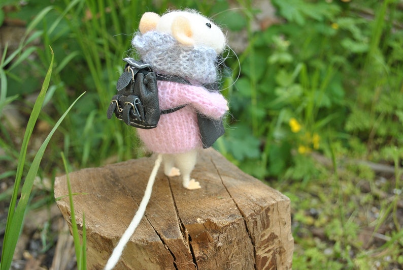 Maus in Pullover Nadelstich Filz Filz mäusen mit Buch Waldorf gefilzte ...