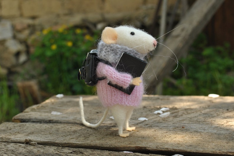 Mouse in sweater needle felted animal felt mice felted mouse | Etsy