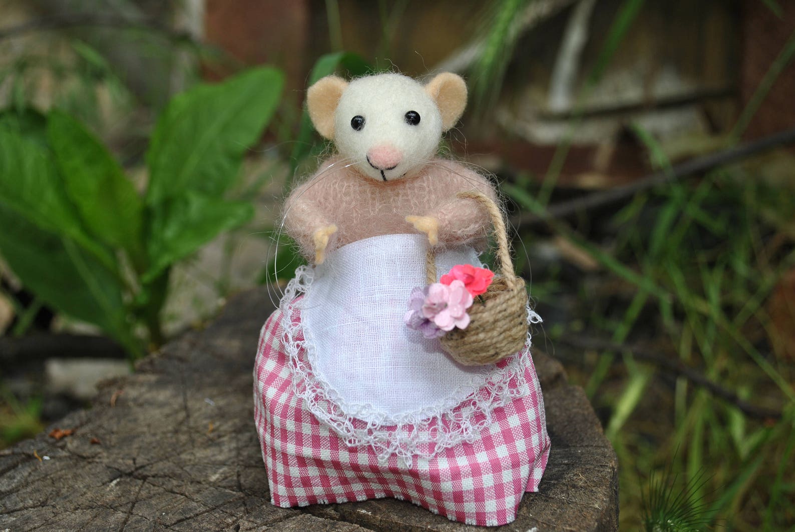 Mouse With Basket Cute Felt Mouse Felted Wool Mouse Felted Ornament ...