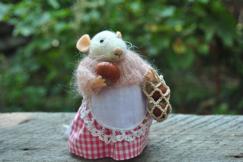 Mouse With Nuts Felted Wool Mouse Needle Felted Animal Waldorf - Etsy