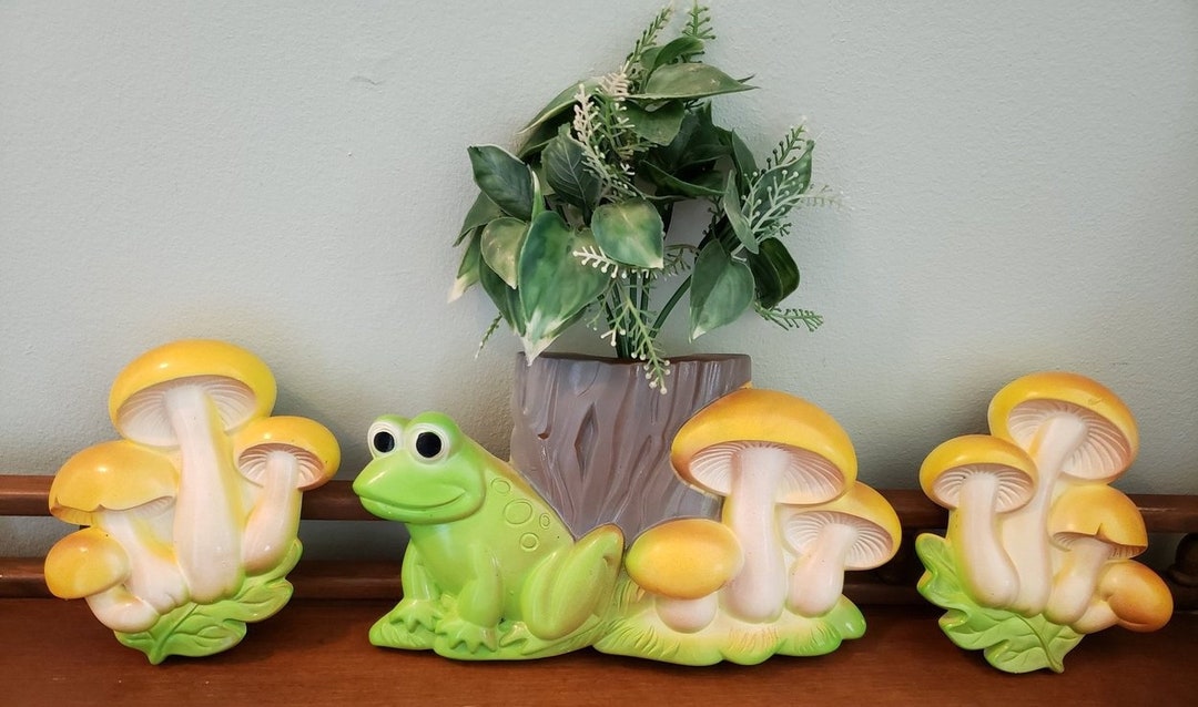 1970s Frogs & Mushrooms Wall Pocket Set Vintage Chalkware 1978 Miller ...