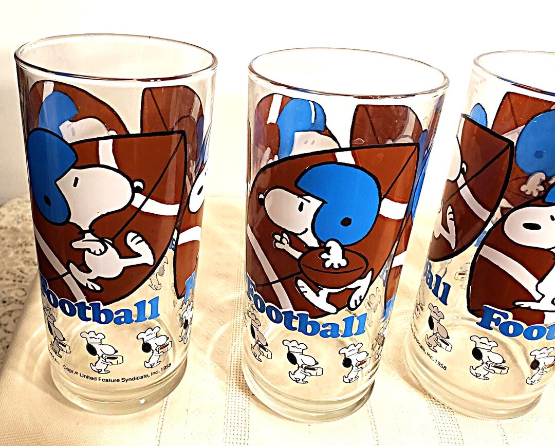 Vintage SNOOPY Football Tumblers Glasses, Set of 4 Schulz Glasses ...