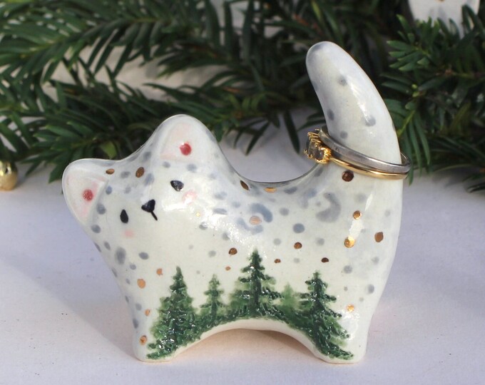 Snow Leopard Ring Holder With Pine Trees and Gold Snowflakes. Christmas ...