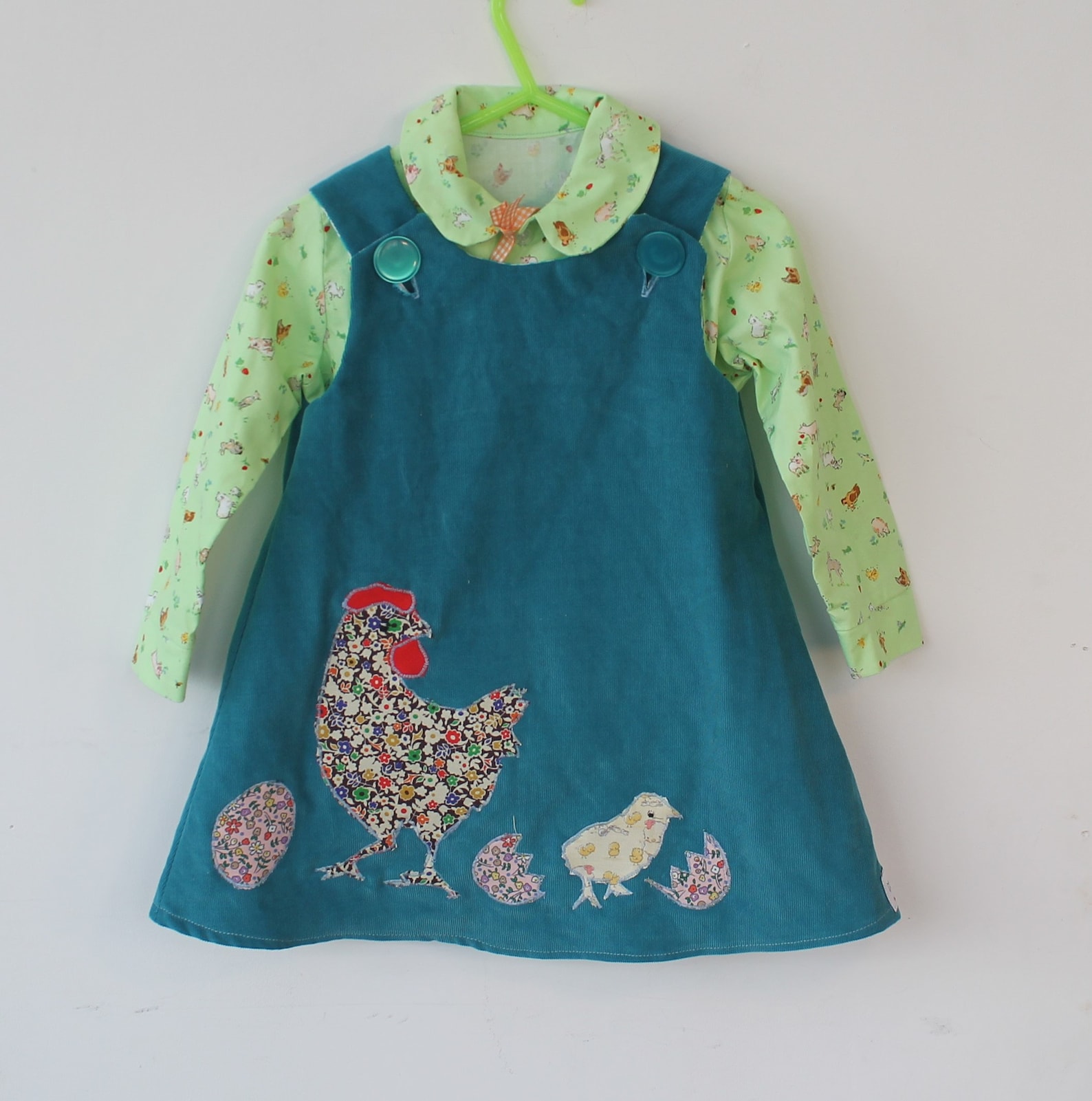 Cute Farm Animal Pinafore for a 1-2 Year Old. Hens , Chicks and Eggs ...