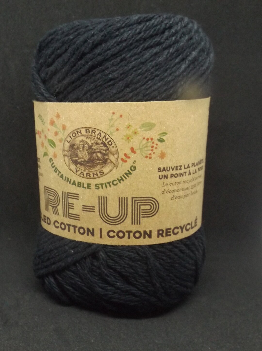 Lion Brand Re-up Yarn 70 Grams/2.5 Oz 117 Yds/107 M Color 153 Black ...