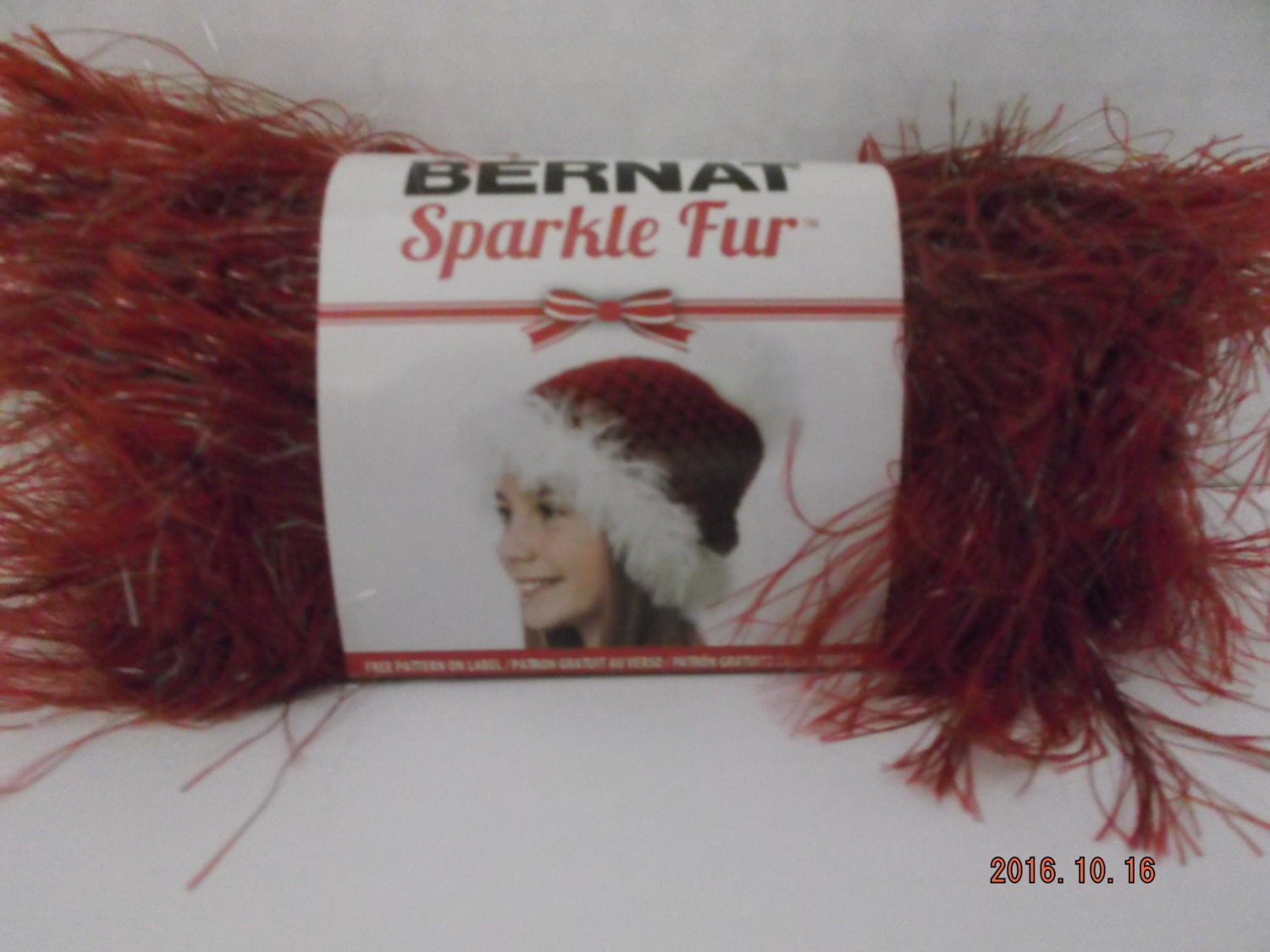 Bernat Sparkle Fur Yarn 50 Grams 87532 Cranberry 4 - Etsy Canada