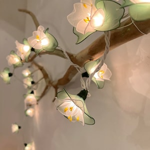 Handmade White & Green Flower String Lights: Patio Wedding Decoration ...