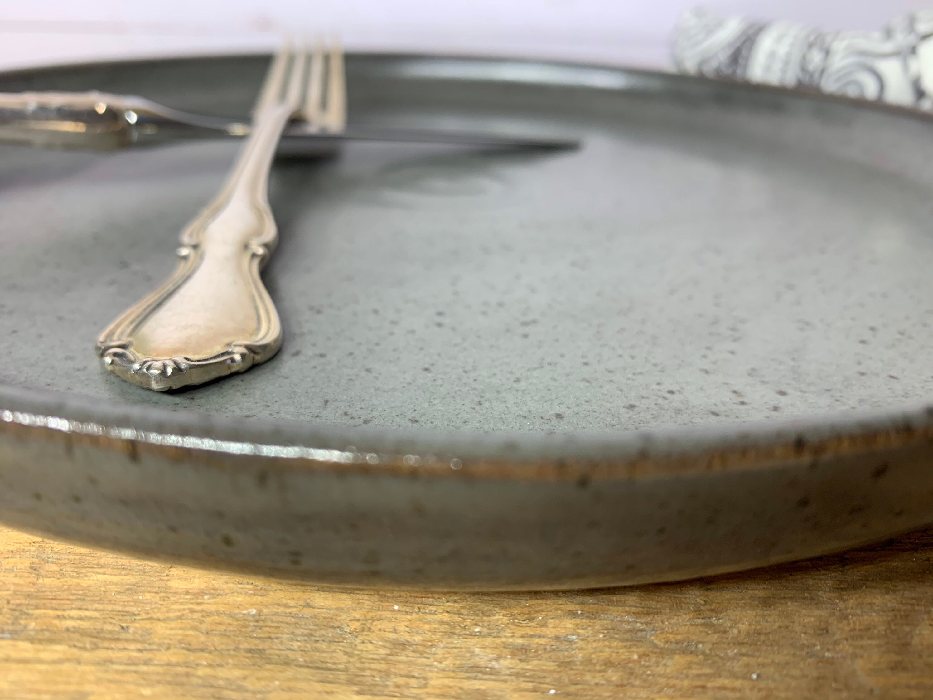 Made to Order Set of Four Speckled Grey Dinner Plates - Etsy Canada