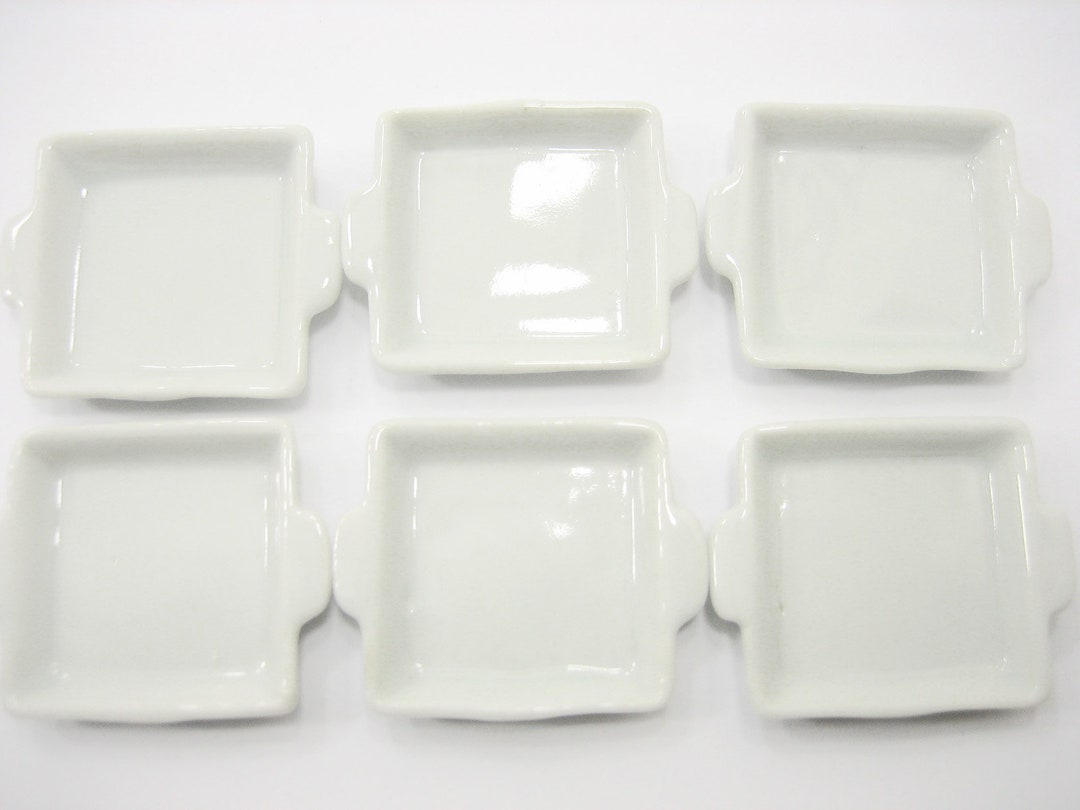 6 White Baking Pan/tray 25x25 Mm. Dollhouse Miniature Ceramic Bakery ...