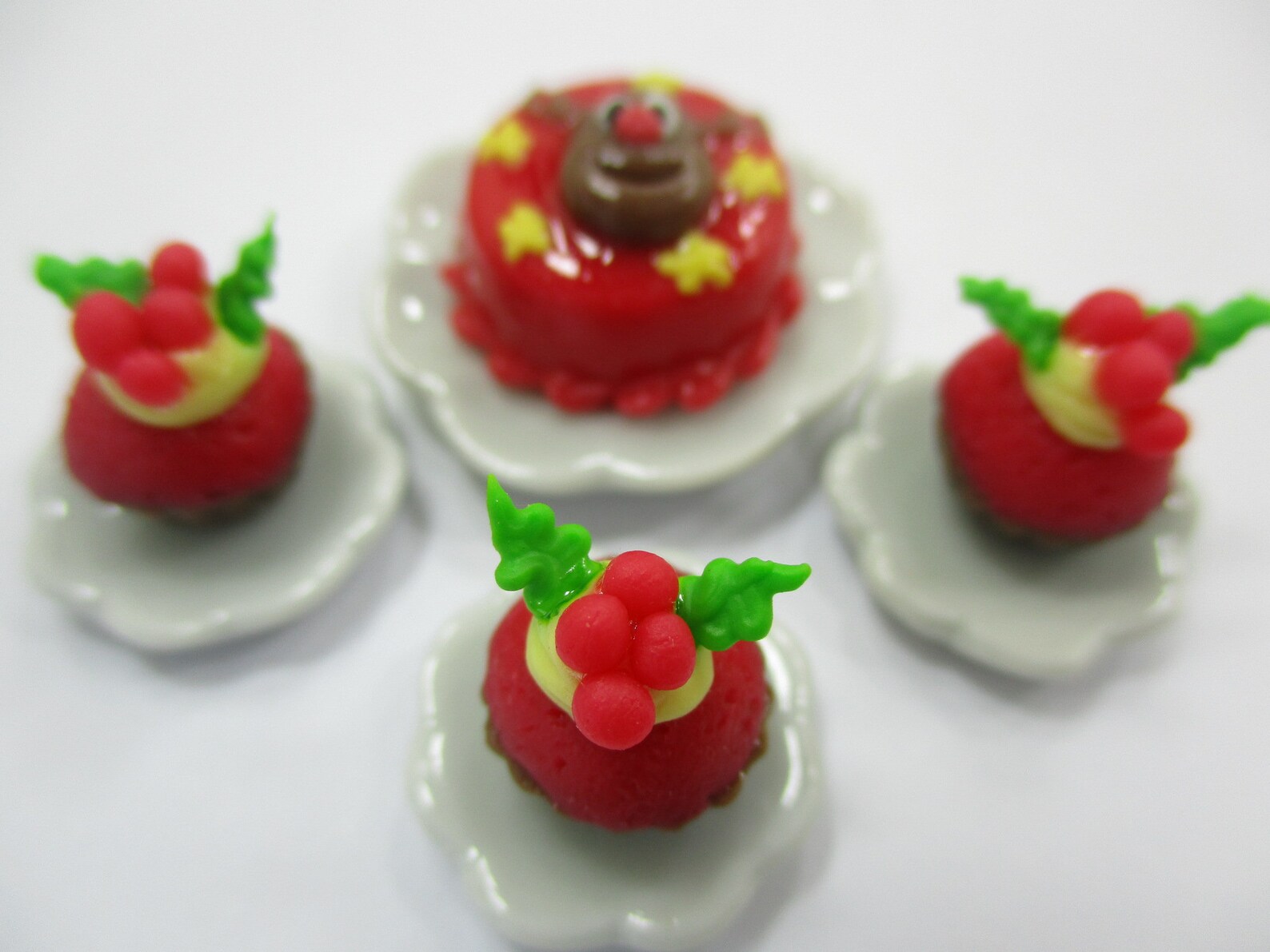 Dollhouse Miniature Food Christmas 1.5 cm Mini Cake Cupcake | Etsy