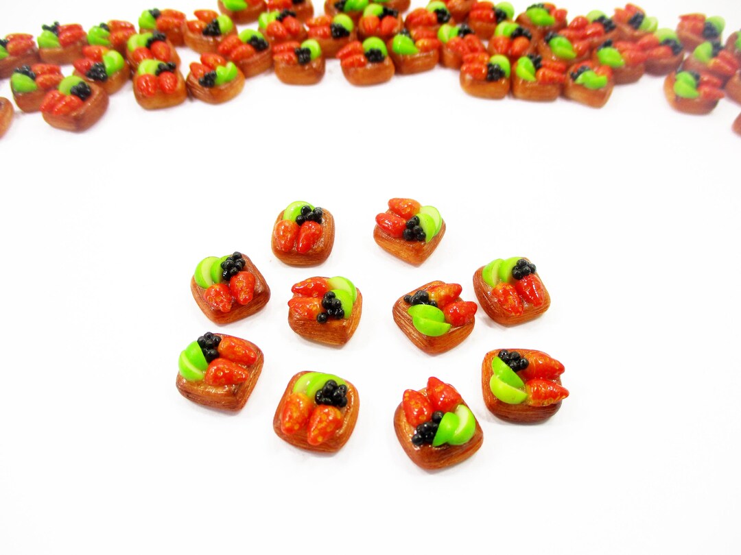 10 Dollhouse Fruit Puff Miniature Fruit Pie Dollhouse Bread Miniature ...