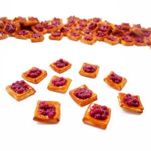 20 Dollhouse Blueberry Puff Miniature Pie Dollhouse Pastry Bakery ...