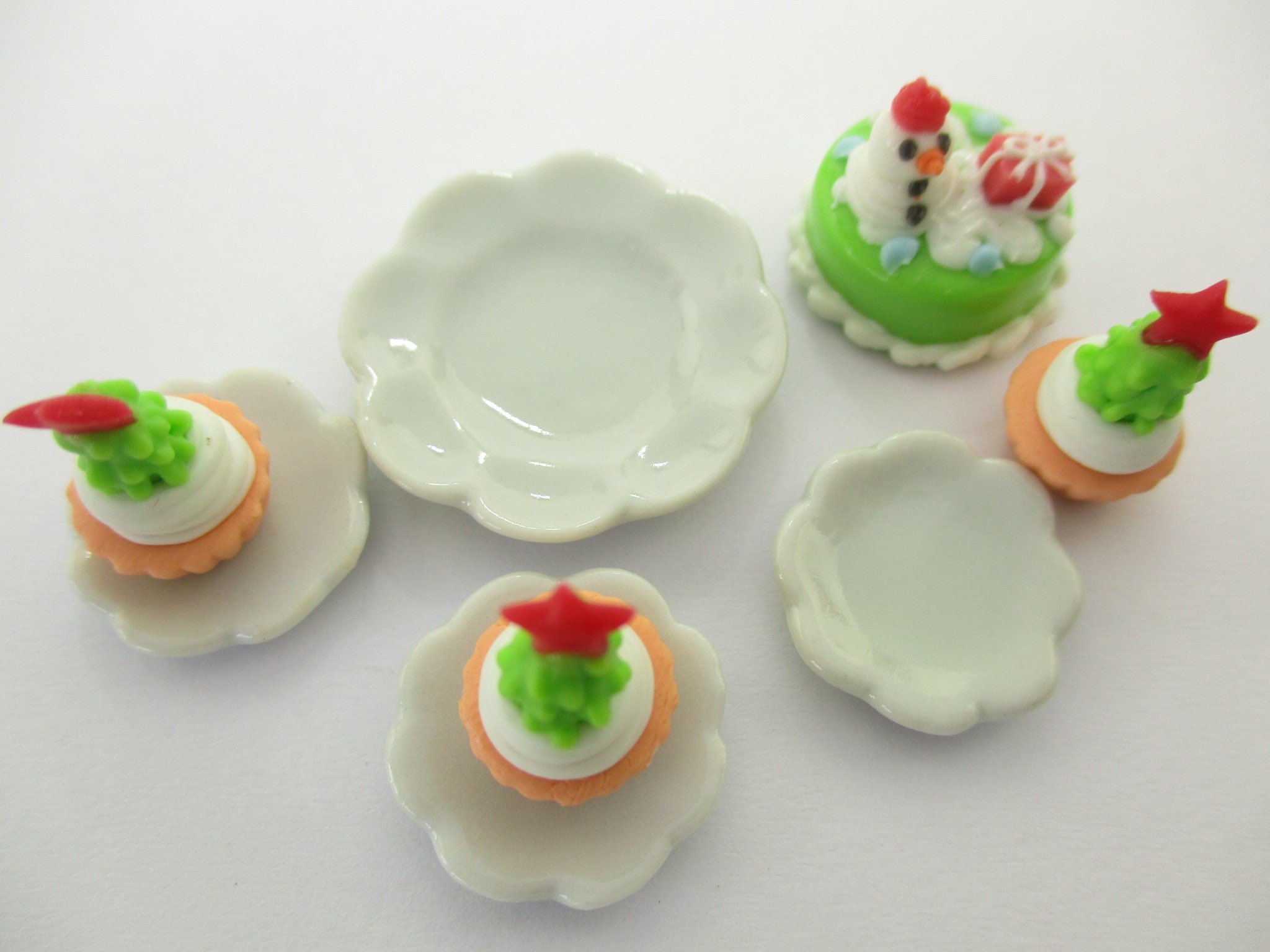 Dollhouse Miniature Food Christmas 1.5 cm Mini Cake Cupcake | Etsy