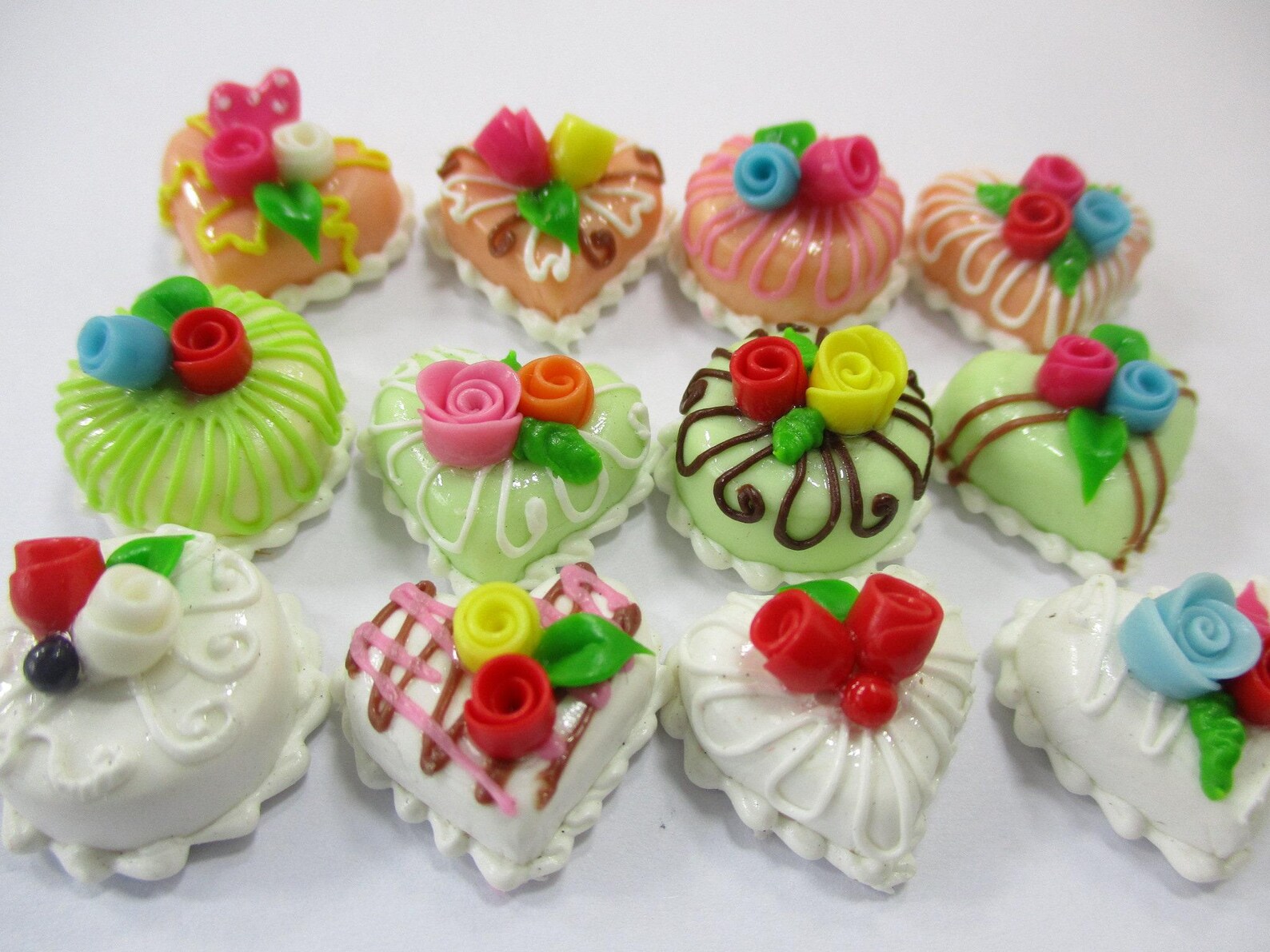 Dollhouse Miniatures Food Cakes 12 Assorted Rose Flower Cake 1.5 Cm ...
