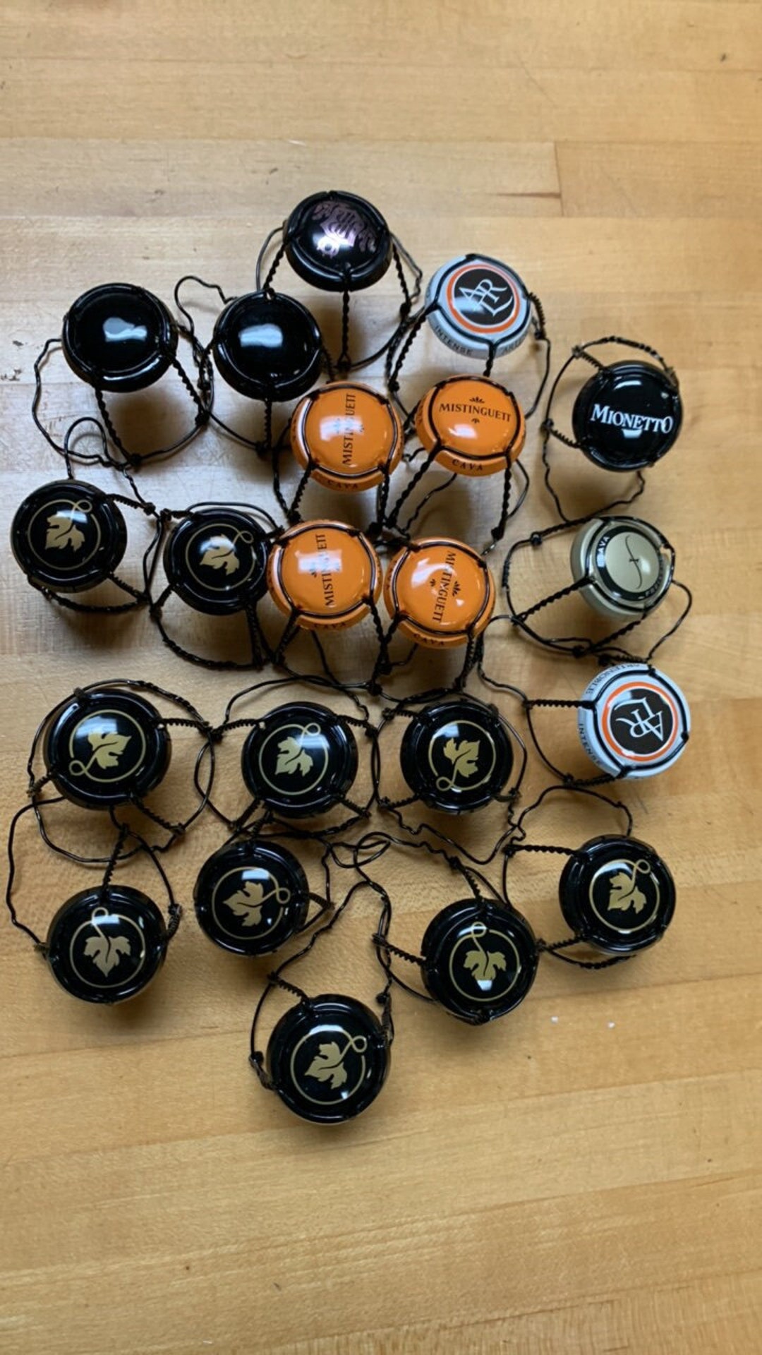Champagne Cage Lot, Bulk Used Wire Muselets With Caps, Upcycle Wire for ...
