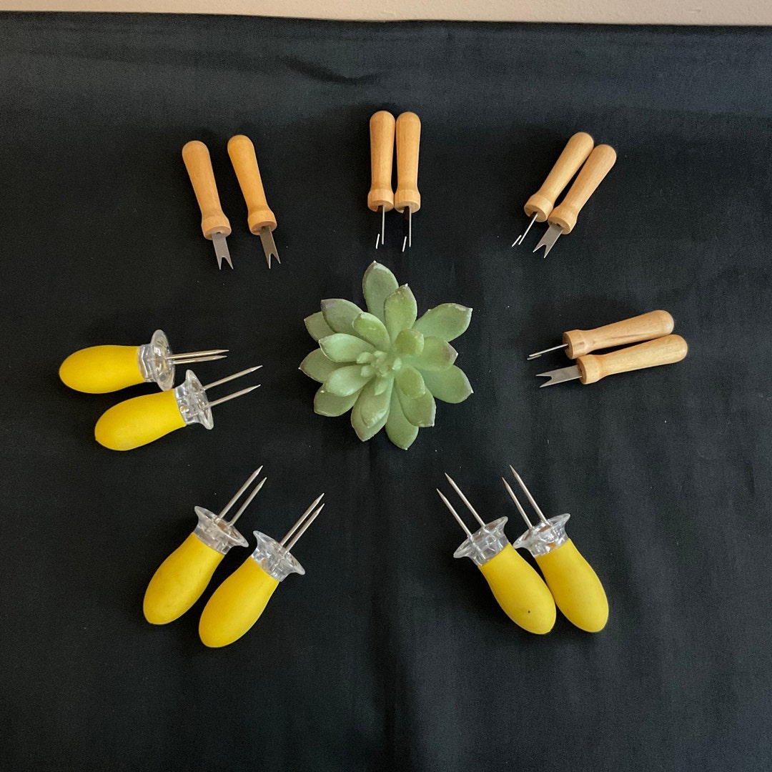 Vintage Corn Holders, 8 Large Corn on the Cob Picks for Eating Corn on ...